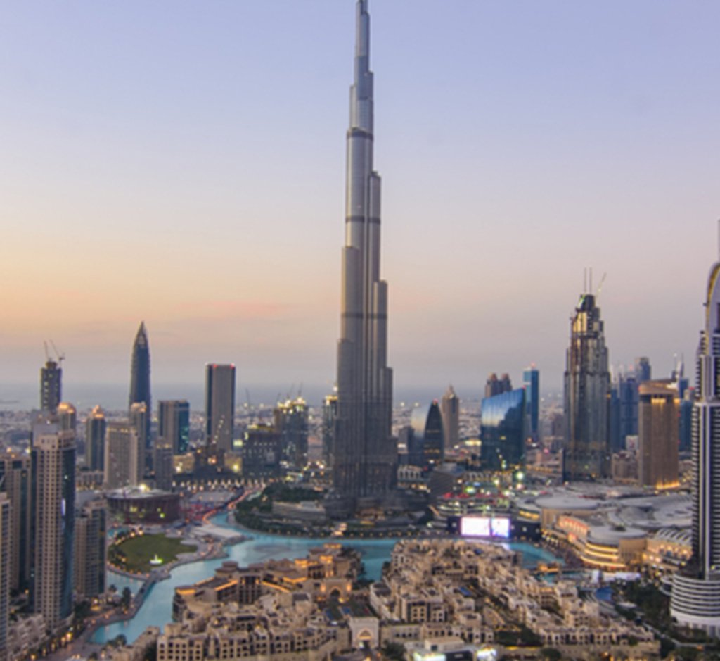 Alexzone – Business Consultant